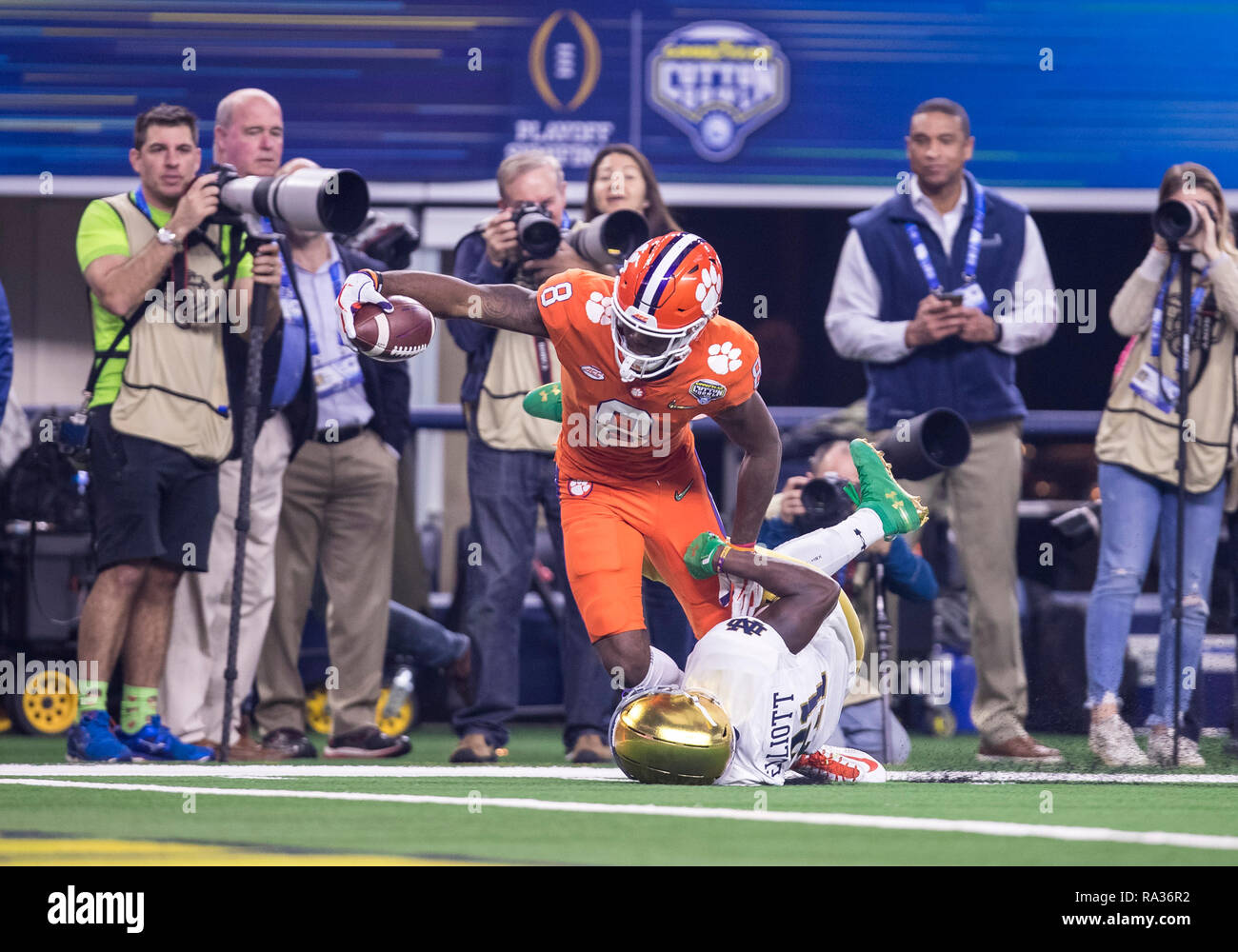 December 29, 2018: Clemson wide receiver Justyn Ross (8) stretches for ...