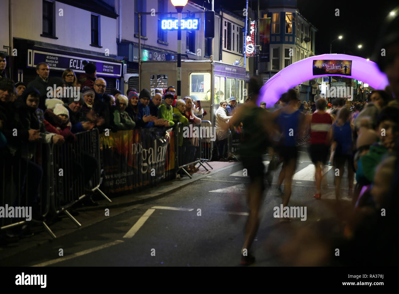 Nos galan hi-res stock photography and images - Alamy