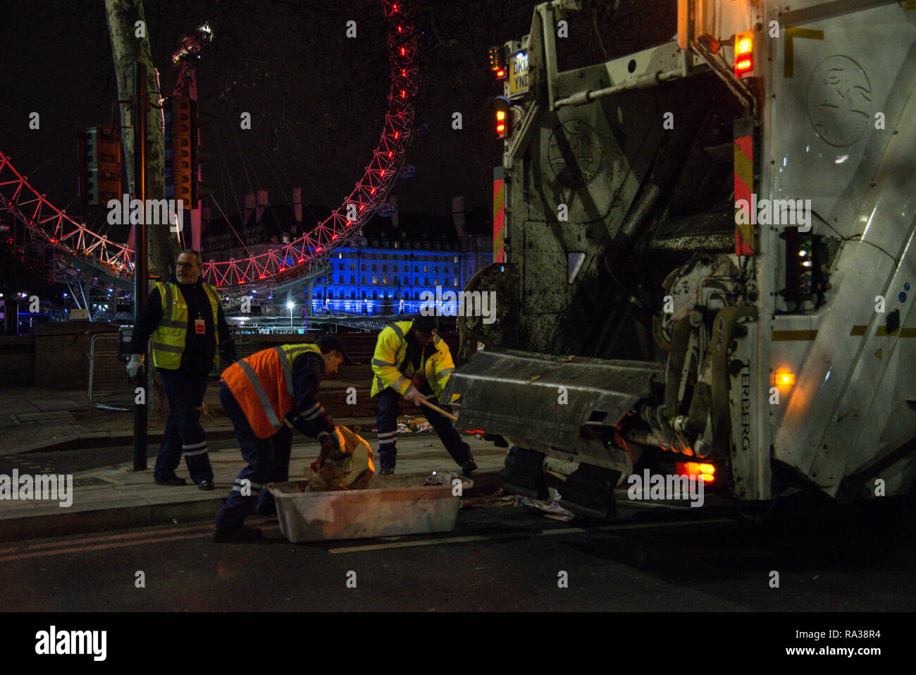 100 victoria embankment hi-res stock photography and images - Alamy