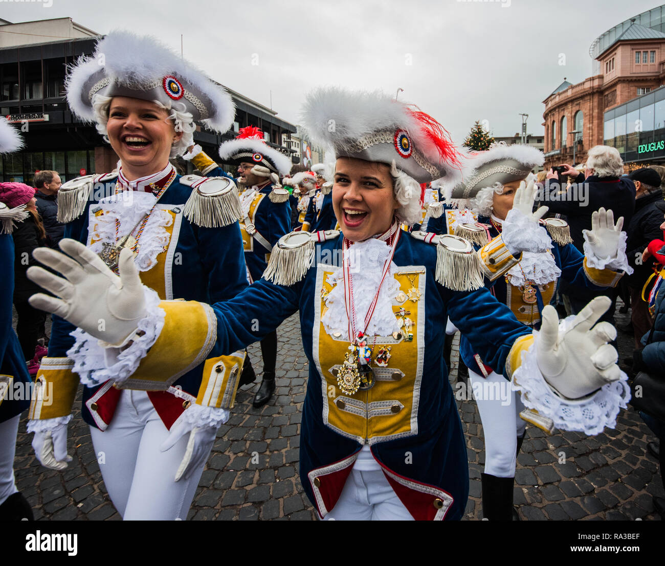 Fusilier garde hi-res stock photography and images - Alamy