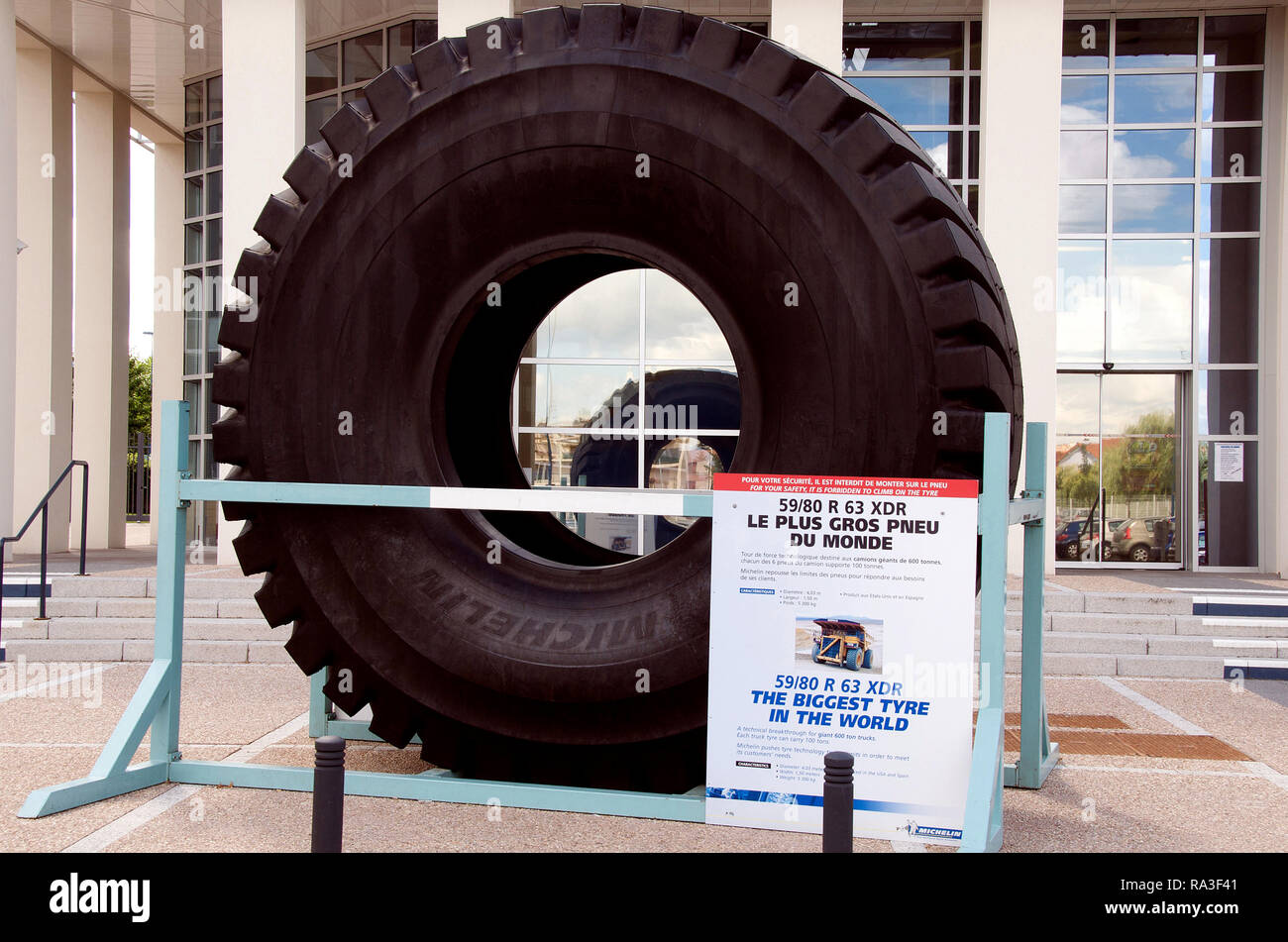 Biggest tire in the world hi-res stock photography and images - Alamy