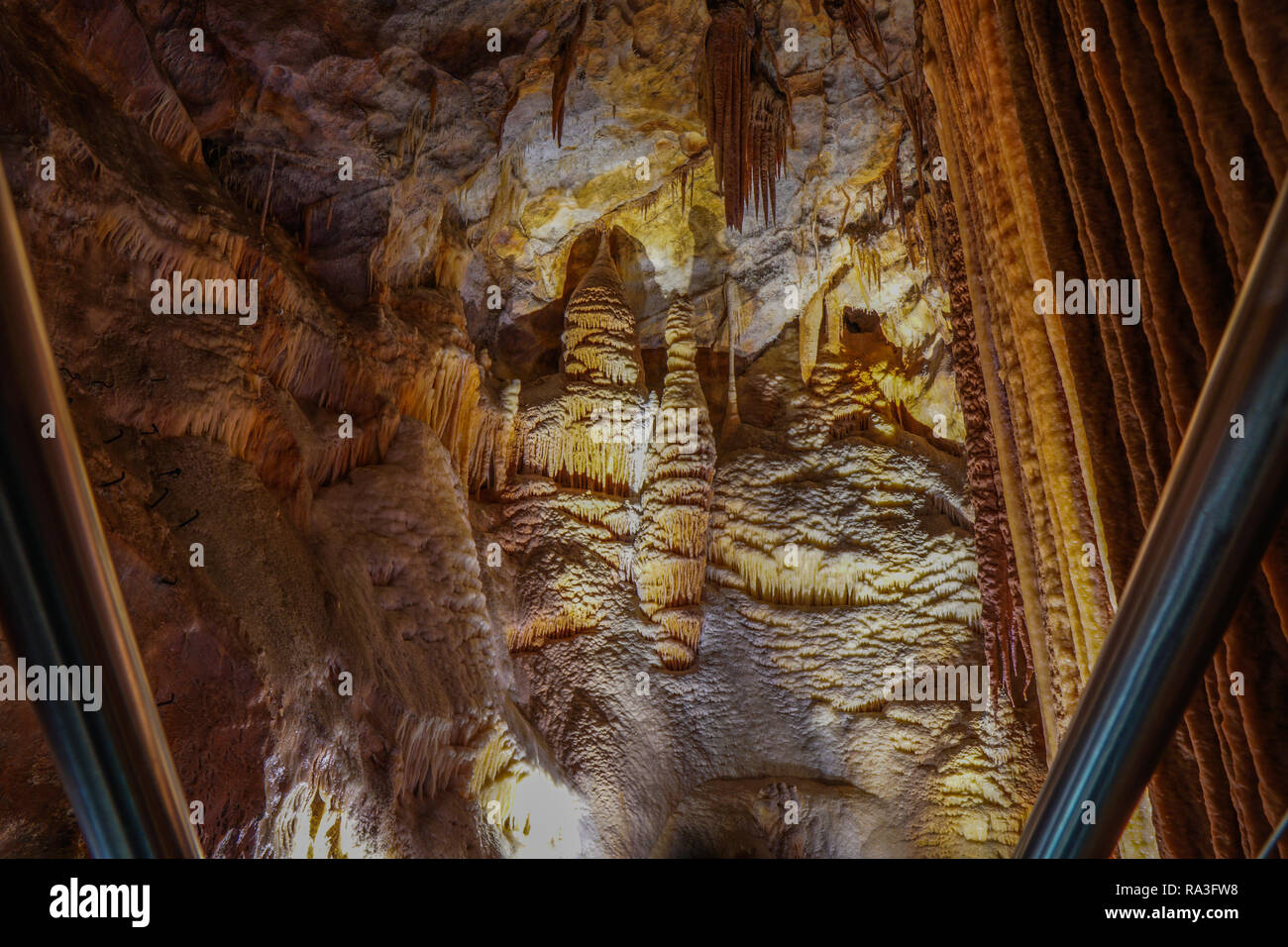 Jenolan caves - Orient Cave Stock Photo - Alamy