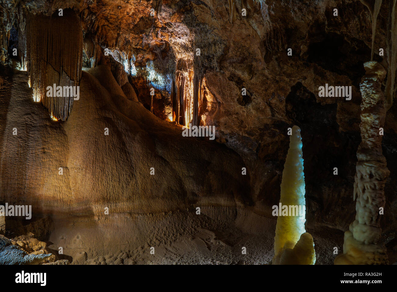 Jenolan caves - Orient Cave Stock Photo - Alamy