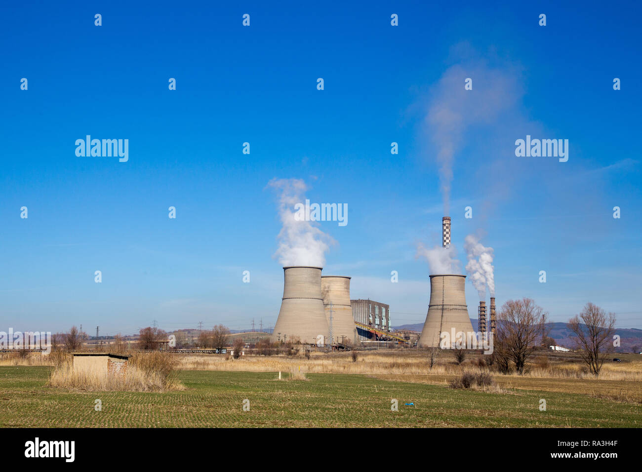 Coal powered Bobov dol thermal power plant in Bulgaria Stock Photo - Alamy