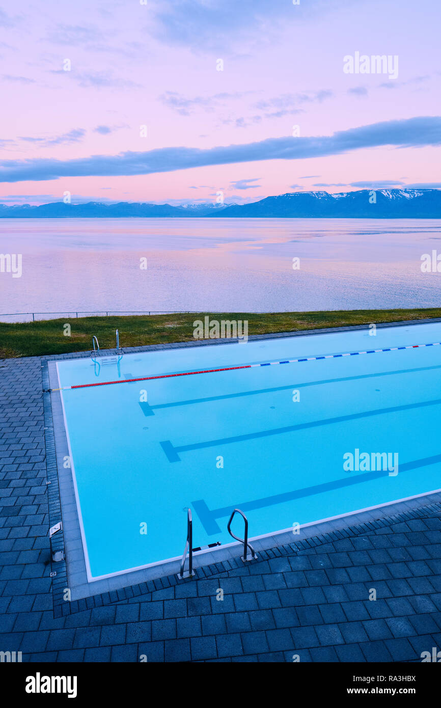 Hofsos outdoor swimming pool in north Iceland - Hofsos Skagafjörður ...