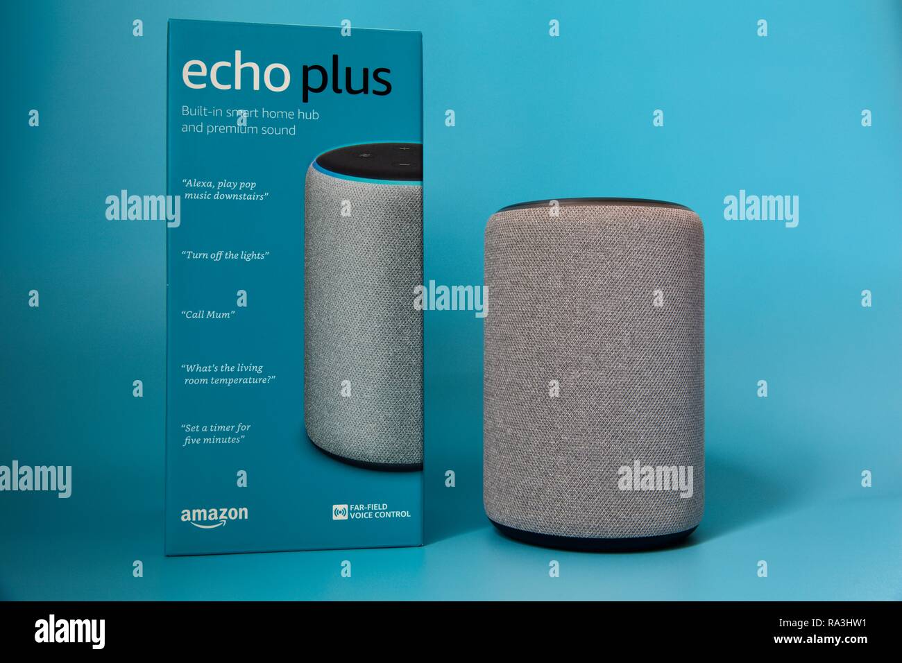 Alexa echo plus hi-res stock photography and images - Alamy