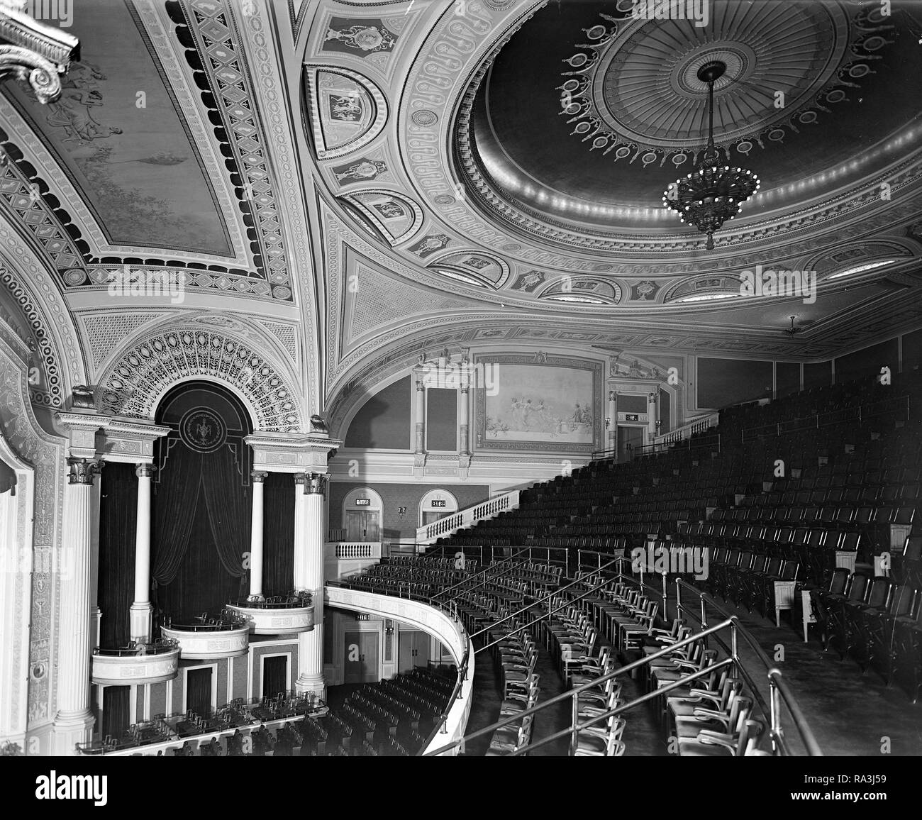 Loew's Palace Theater Interior Washington D.C. ca. early 1900s Stock Photo - Alamy