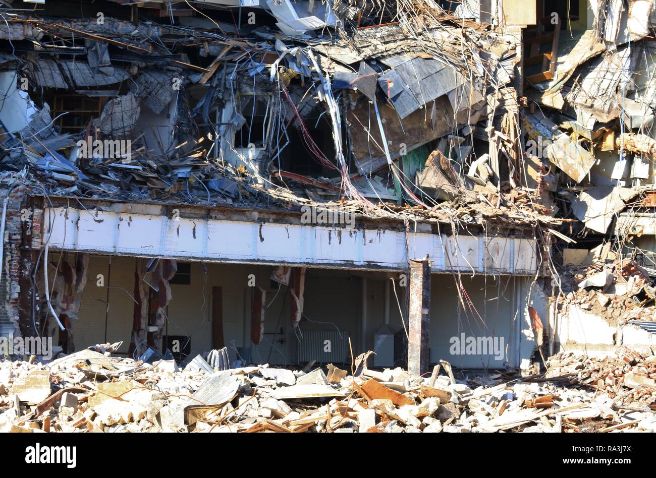 Debris from a collapsed structural building Stock Photo - Alamy