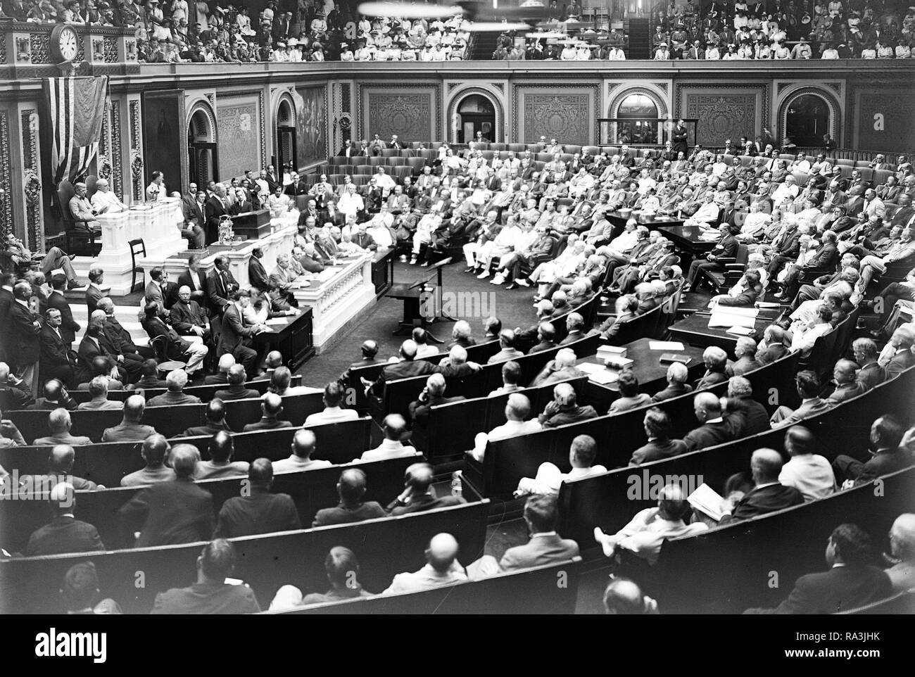 President woodrow wilson at congress hi-res stock photography and ...