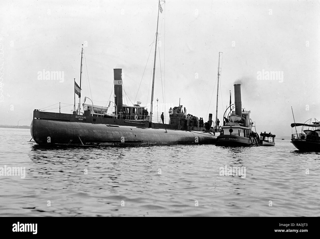 Early 1900s submarines hi-res stock photography and images - Alamy