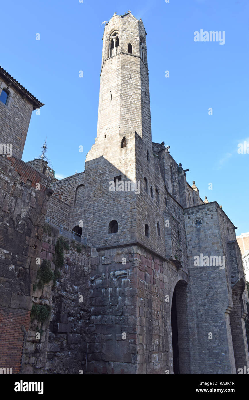 Barcelona roman walls hi-res stock photography and images - Alamy