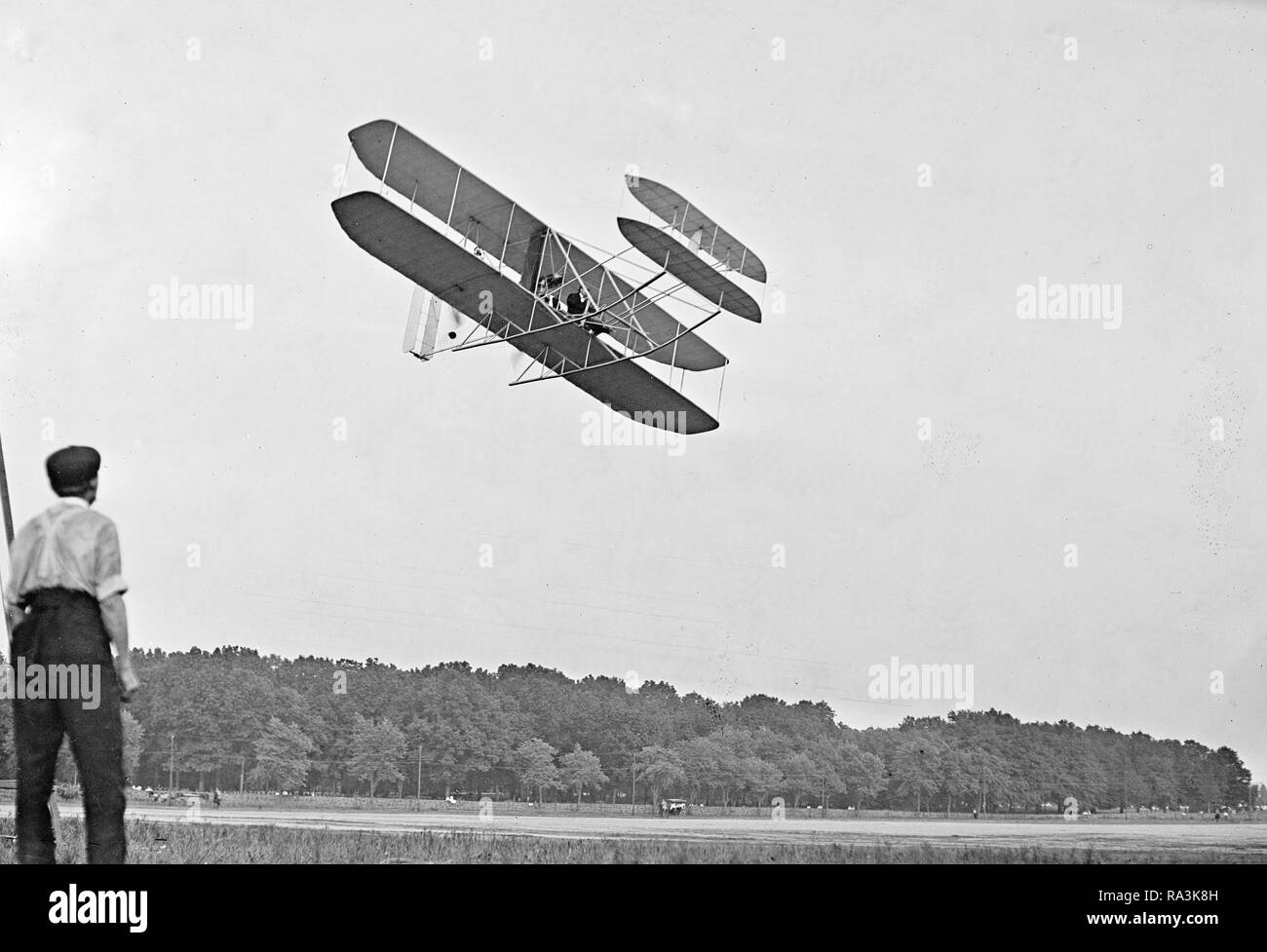 Wright Brothers airplane in flight at Fort Myer Virginia ca. 1909 Stock ...