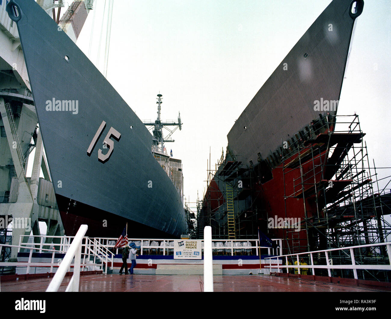 1979 - A port bow view of the guided missile frigate ESTOCIN (FFG 15 ...
