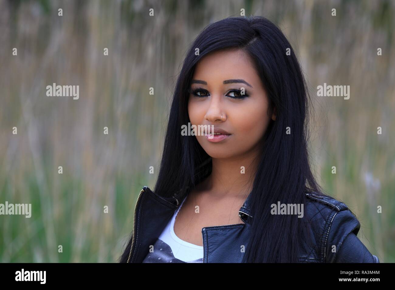 Asian look hi-res stock photography and images - Alamy