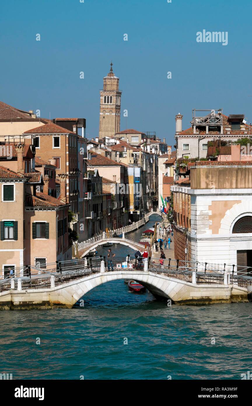 View to the church Chiesa di San Barnaba, Venice, Veneto, Italy Stock ...