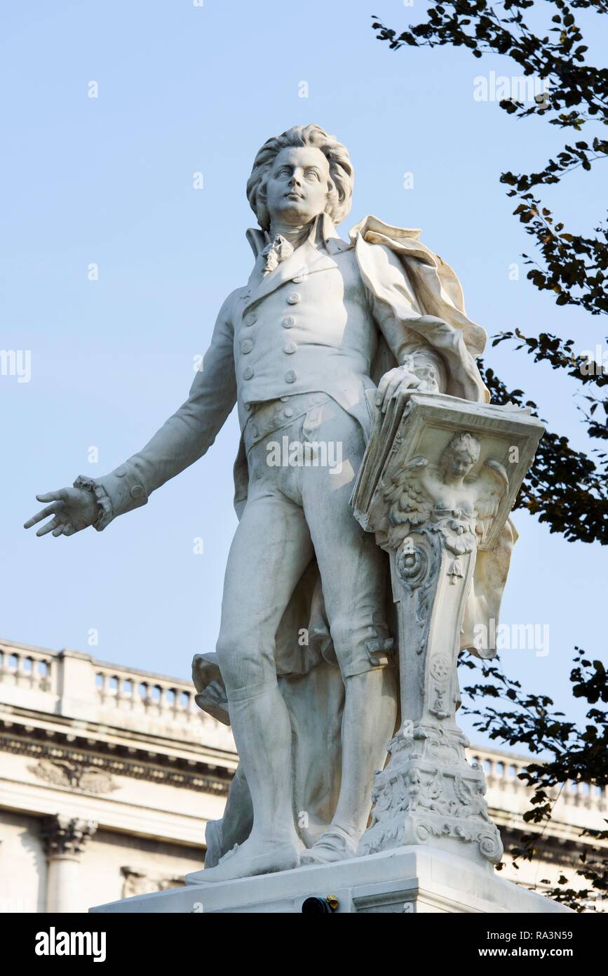 Mozart memorial in Burggarten, Vienna, Austria Stock Photo - Alamy