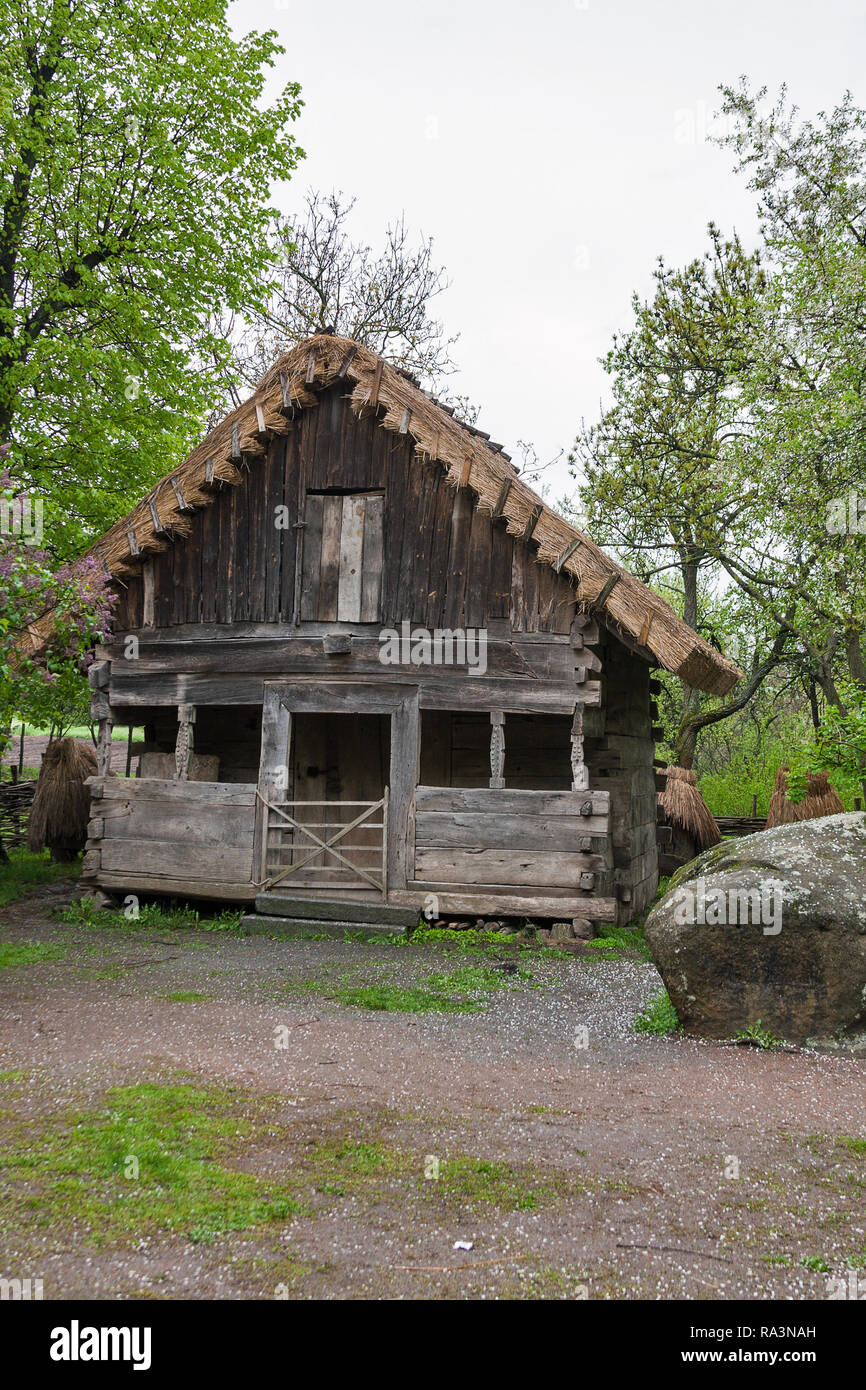 Triangle roof house hi-res stock photography and images - Alamy
