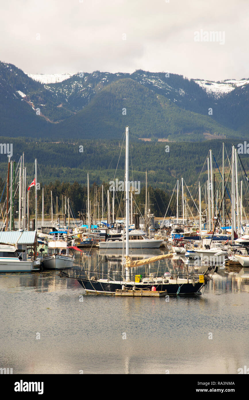 Deep bay hi-res stock photography and images - Alamy