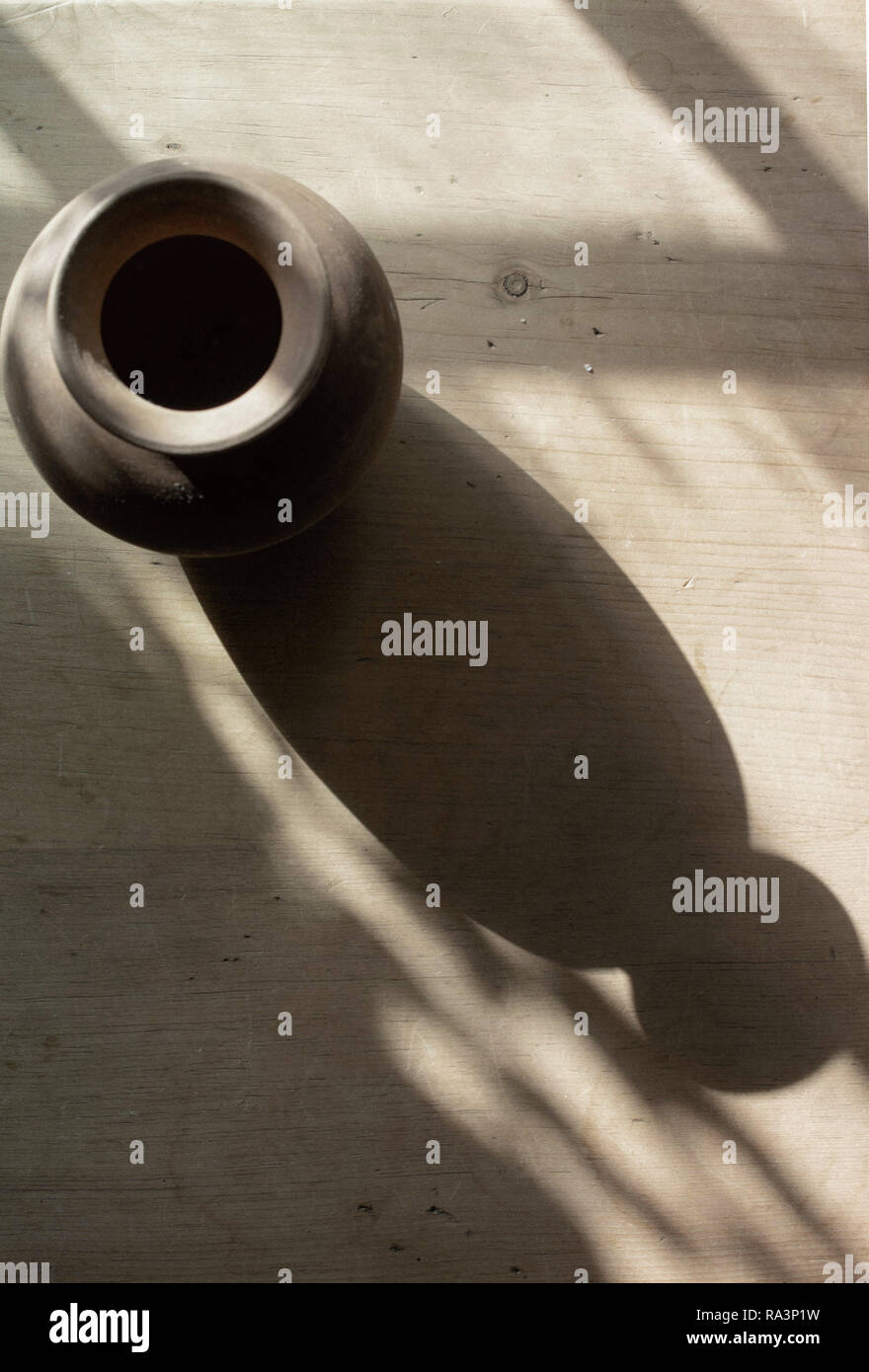 Grave Vase High Resolution Stock Photography and Images - Alamy