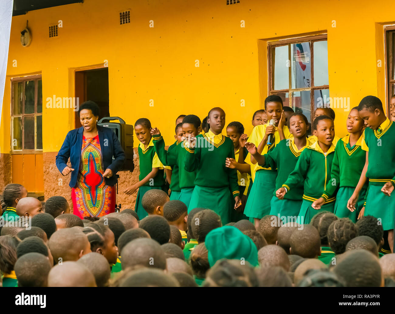 South africa school children hi-res stock photography and images - Alamy