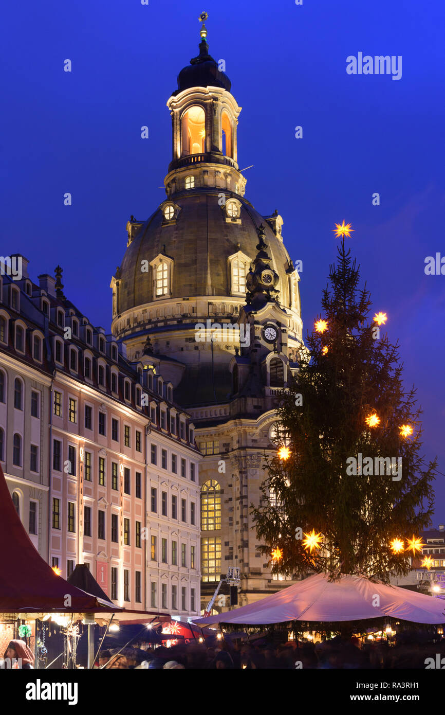 Dresden: church Frauenkirche (Church of Our Lady), square Neumarkt ...