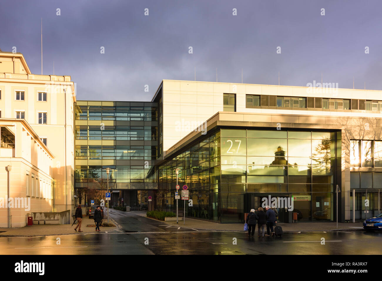 University hospital dresden hi-res stock photography and images - Alamy