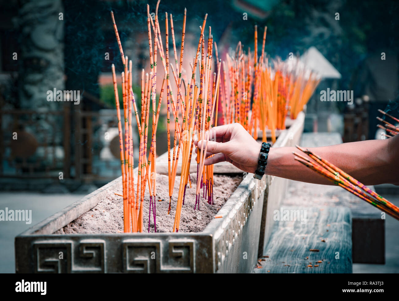 Taoist ritual ceremony china hi-res stock photography and images - Alamy