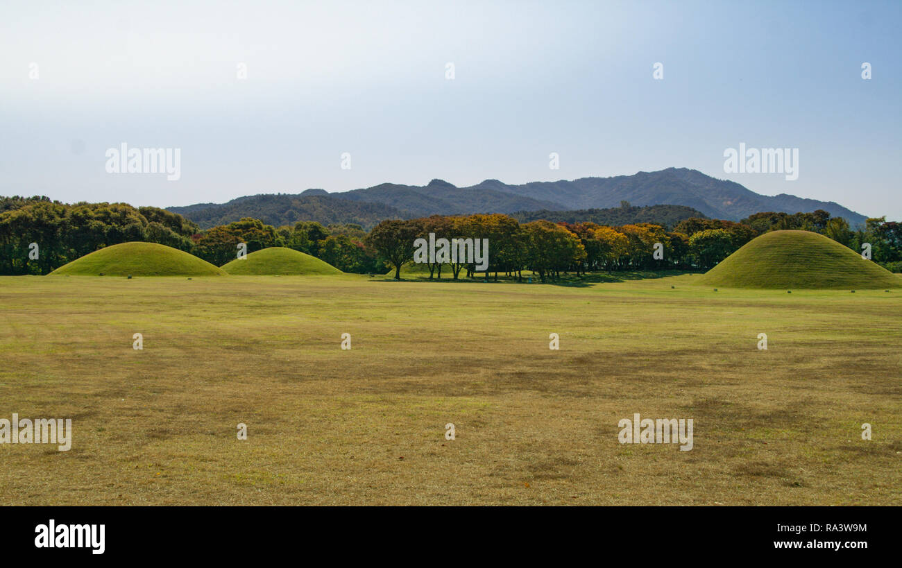 Tumuli park royal tombs gyeongju hi-res stock photography and images ...