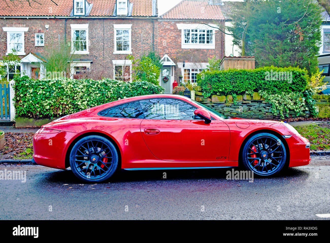 Porsche 911 gts hi-res stock photography and images - Alamy