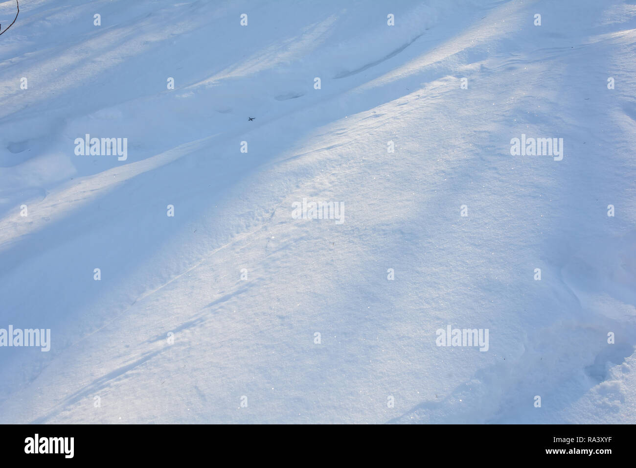 Snow cover on the ground Stock Photo - Alamy