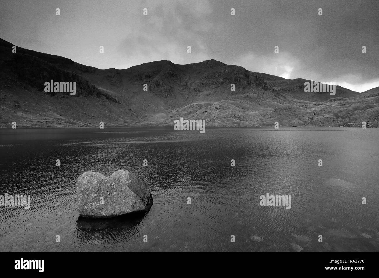 View over Levers Water, Copper Mines Valley above Coniston town, Lake ...