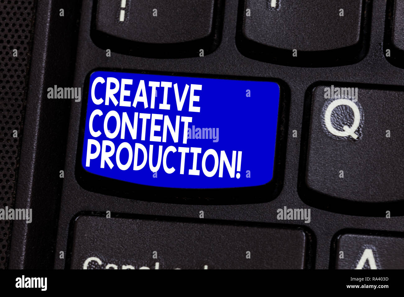 Montage console hi-res stock photography and images - Alamy