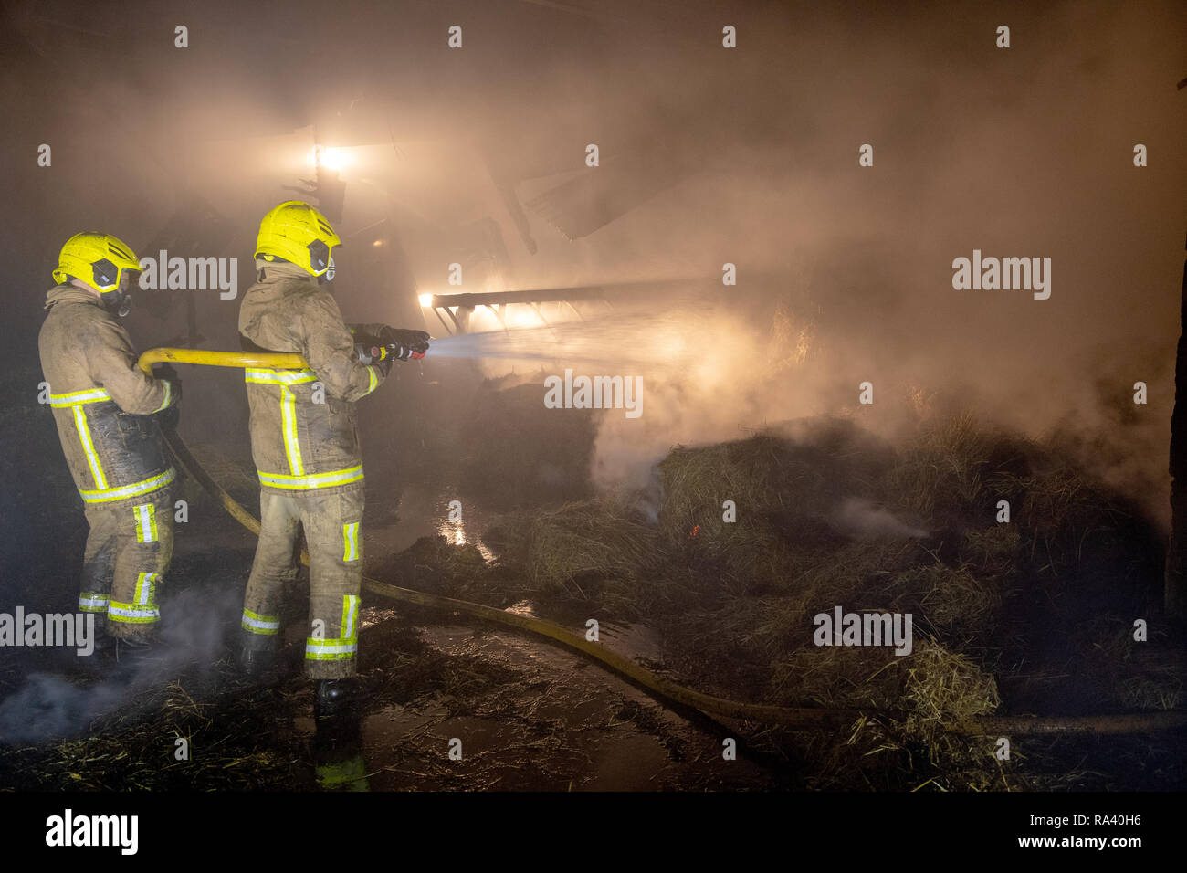 Farmer sheep fire hi-res stock photography and images - Alamy