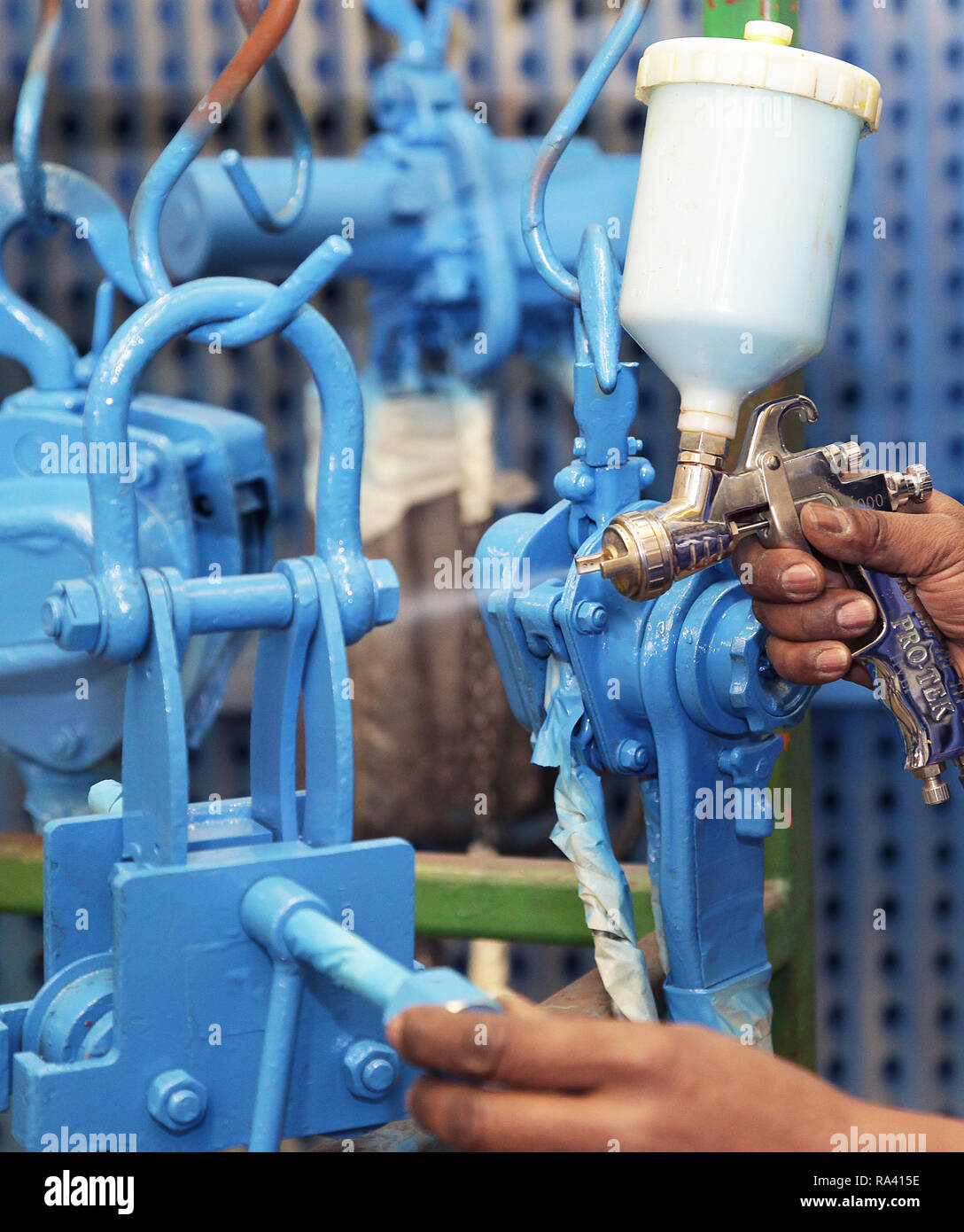 Industrial chains and hook.endless sling.strap cable Stock Photo - Alamy