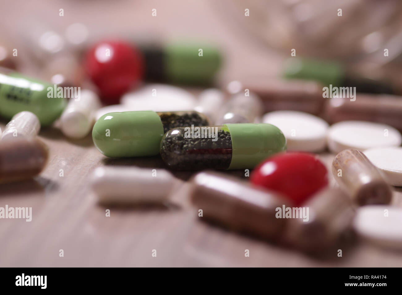 Vitamin tablets various colors hi-res stock photography and images - Alamy
