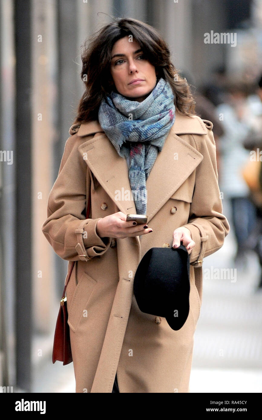 Anna valle actress hi-res stock photography and images - Alamy