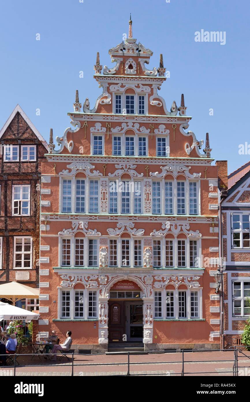Old mayor house hi-res stock photography and images - Alamy