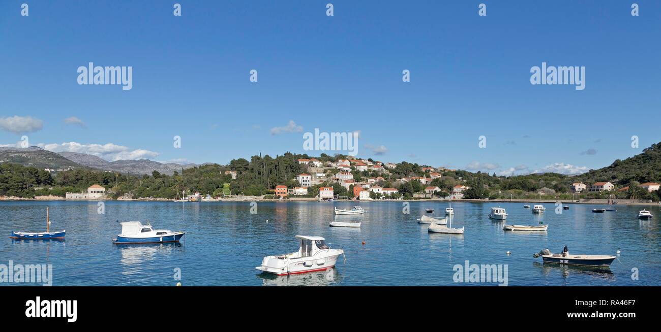 Boats, coastal town Donje Celo, Kolocep Island, Elaphite Islands ...