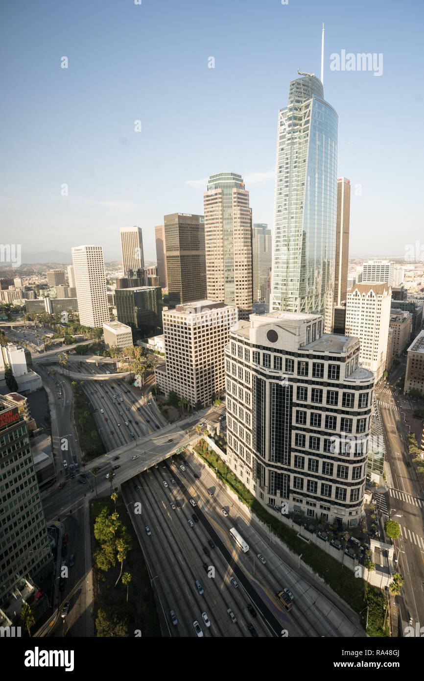 Crowded highway los angeles hi-res stock photography and images - Alamy