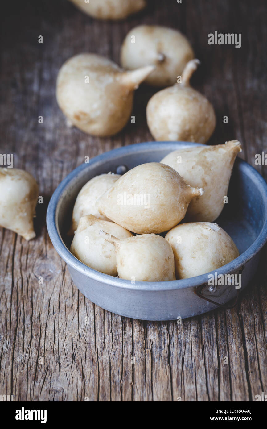 Blue yam hi-res stock photography and images - Alamy