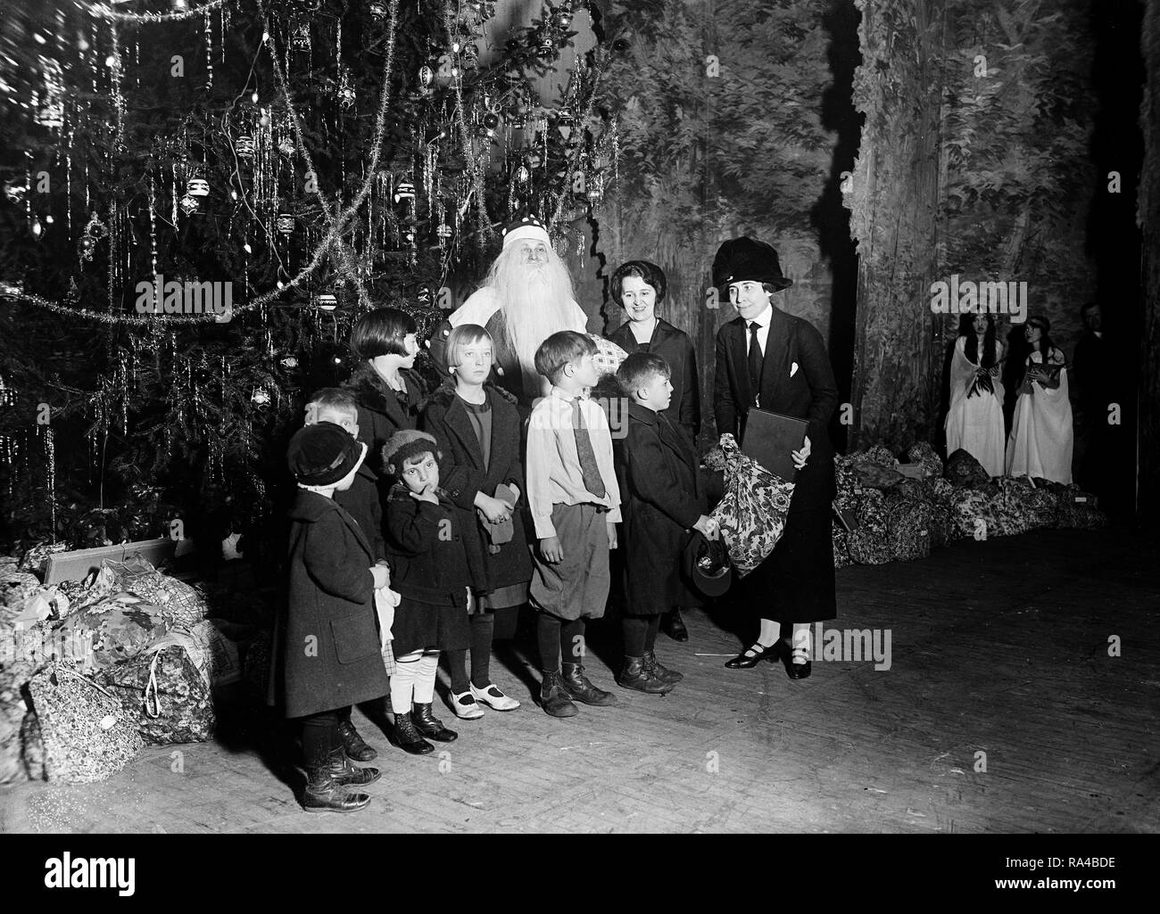 First Lady Grace Coolidge, with Salvation Army Christmas group ca. 1923 ...