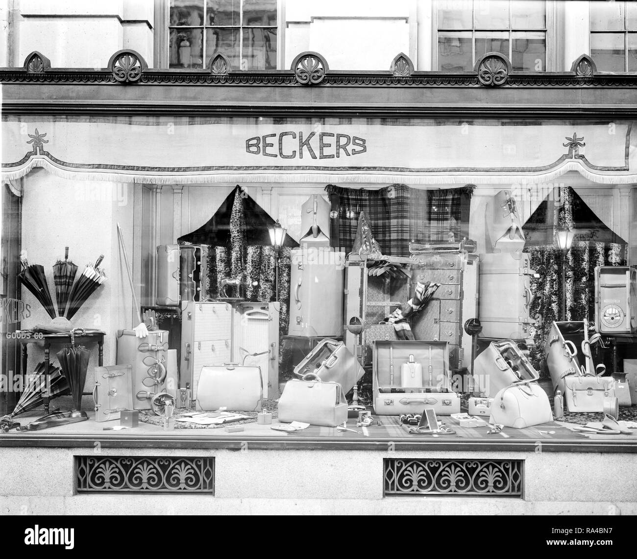 Becker's Leather Goods display window ca. early 1900s Stock Photo - Alamy