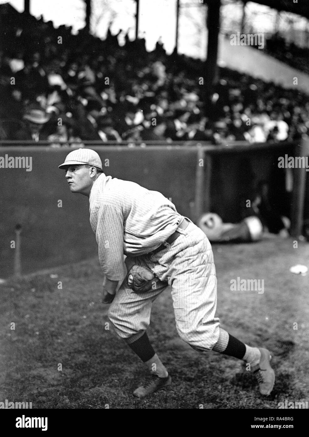 1916 baseball player hi-res stock photography and images - Alamy