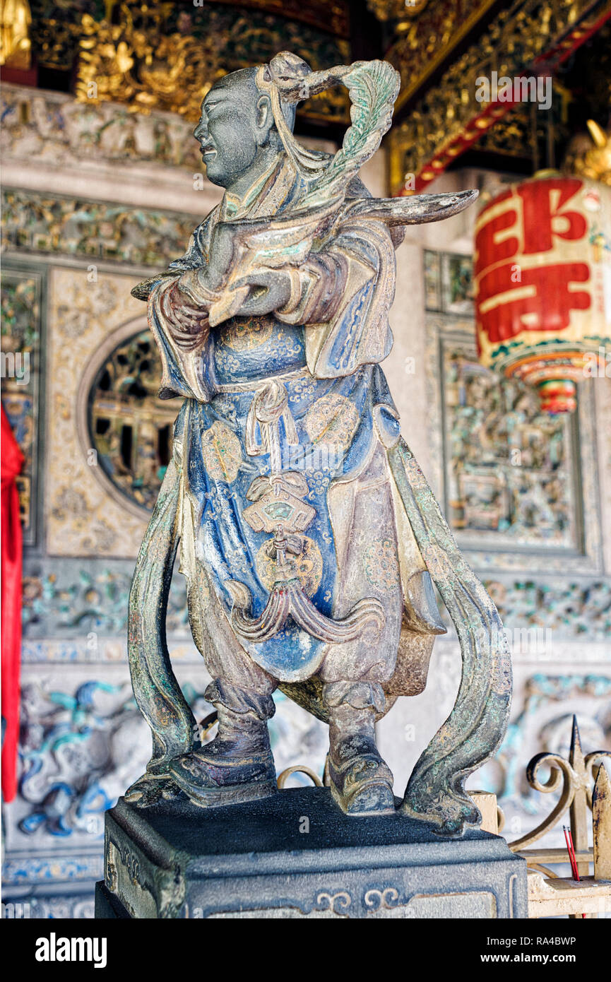 The stone child symbolizes the beckoning of wealth (zhao cai) in Leong ...