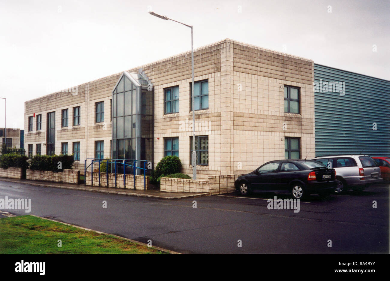 Dublin - Mid-Level Position Residence - 2000 Stock Photo - Alamy