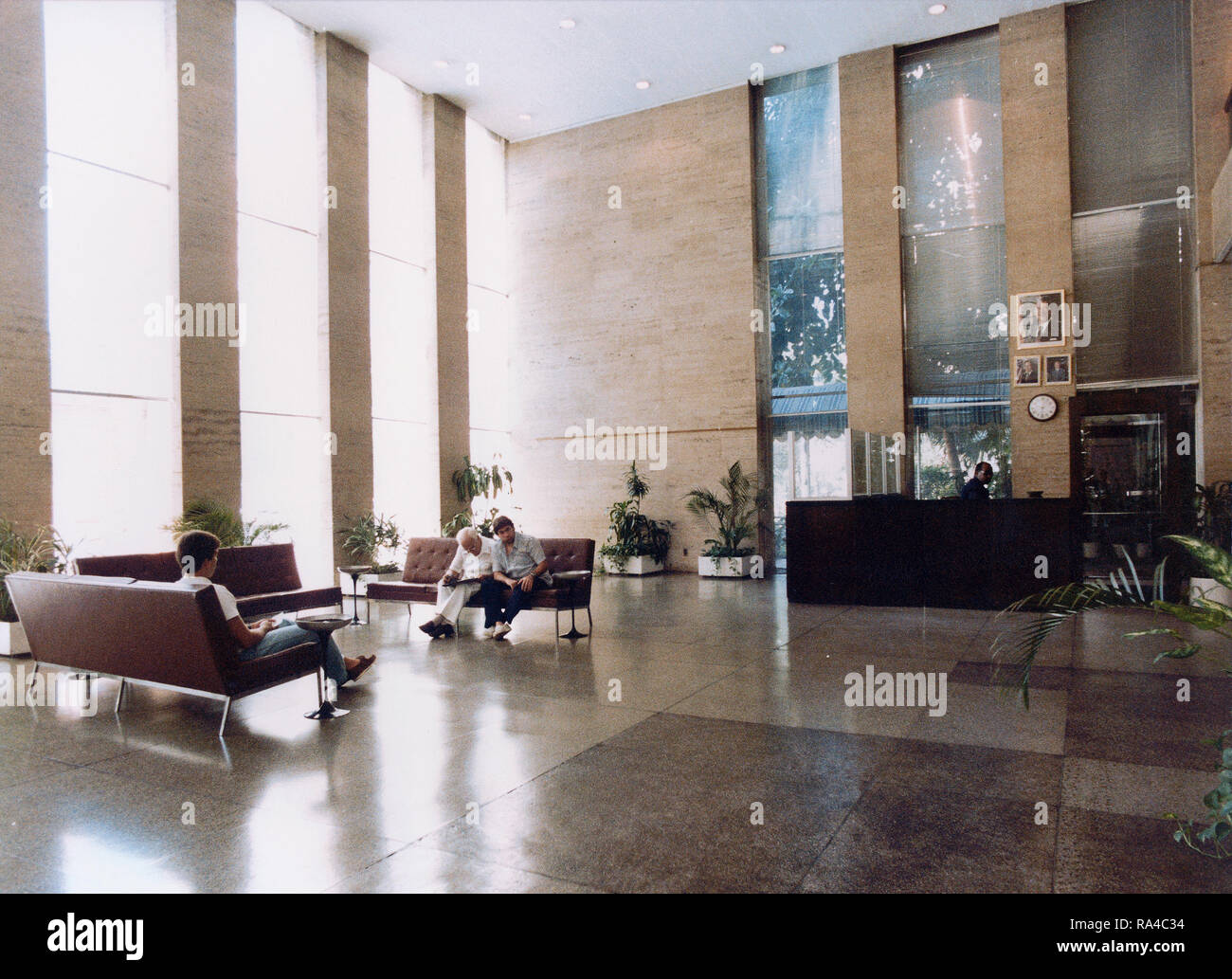1980s office interior hi-res stock photography and images - Alamy