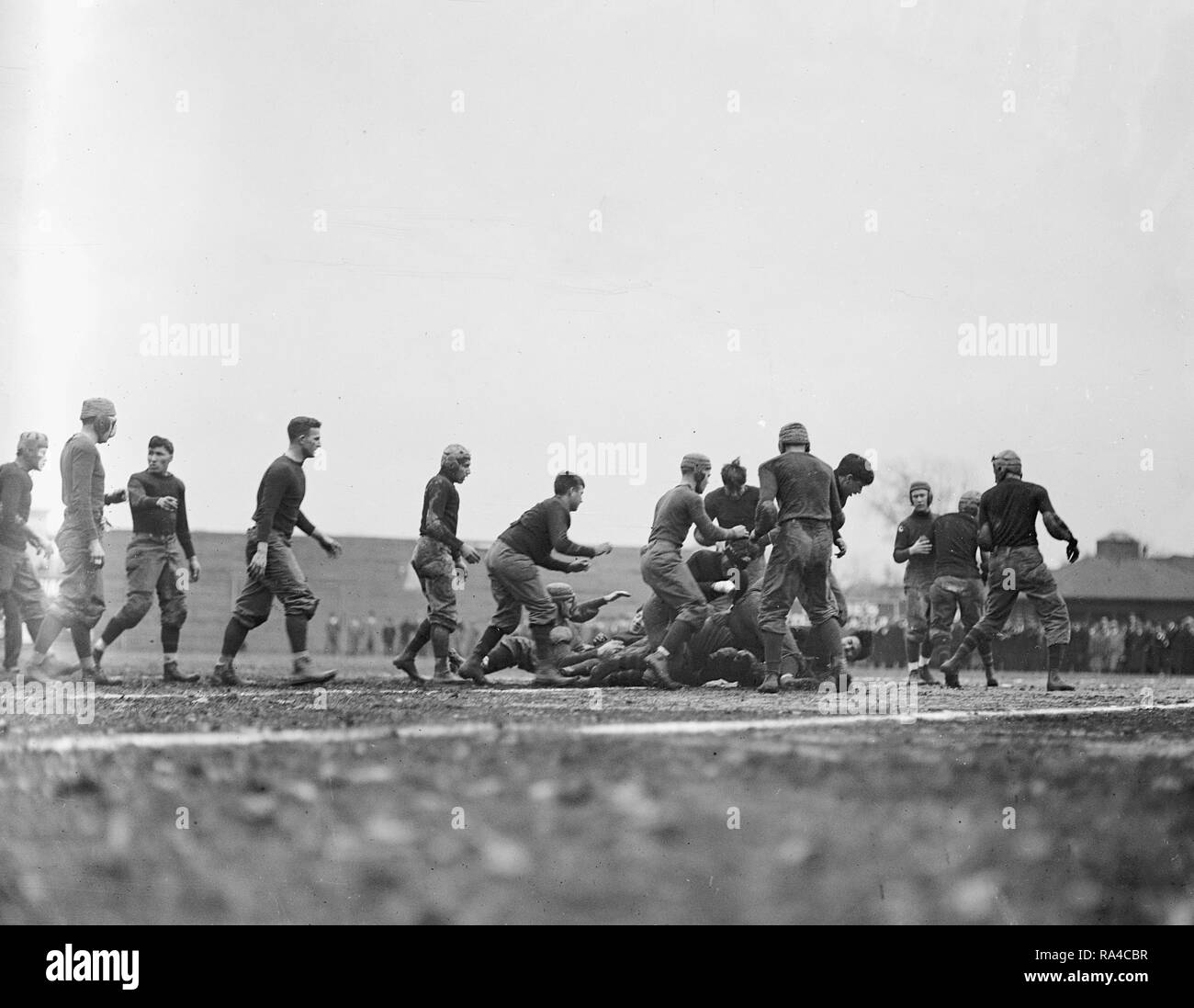 1910s american football game hi-res stock photography and images - Alamy