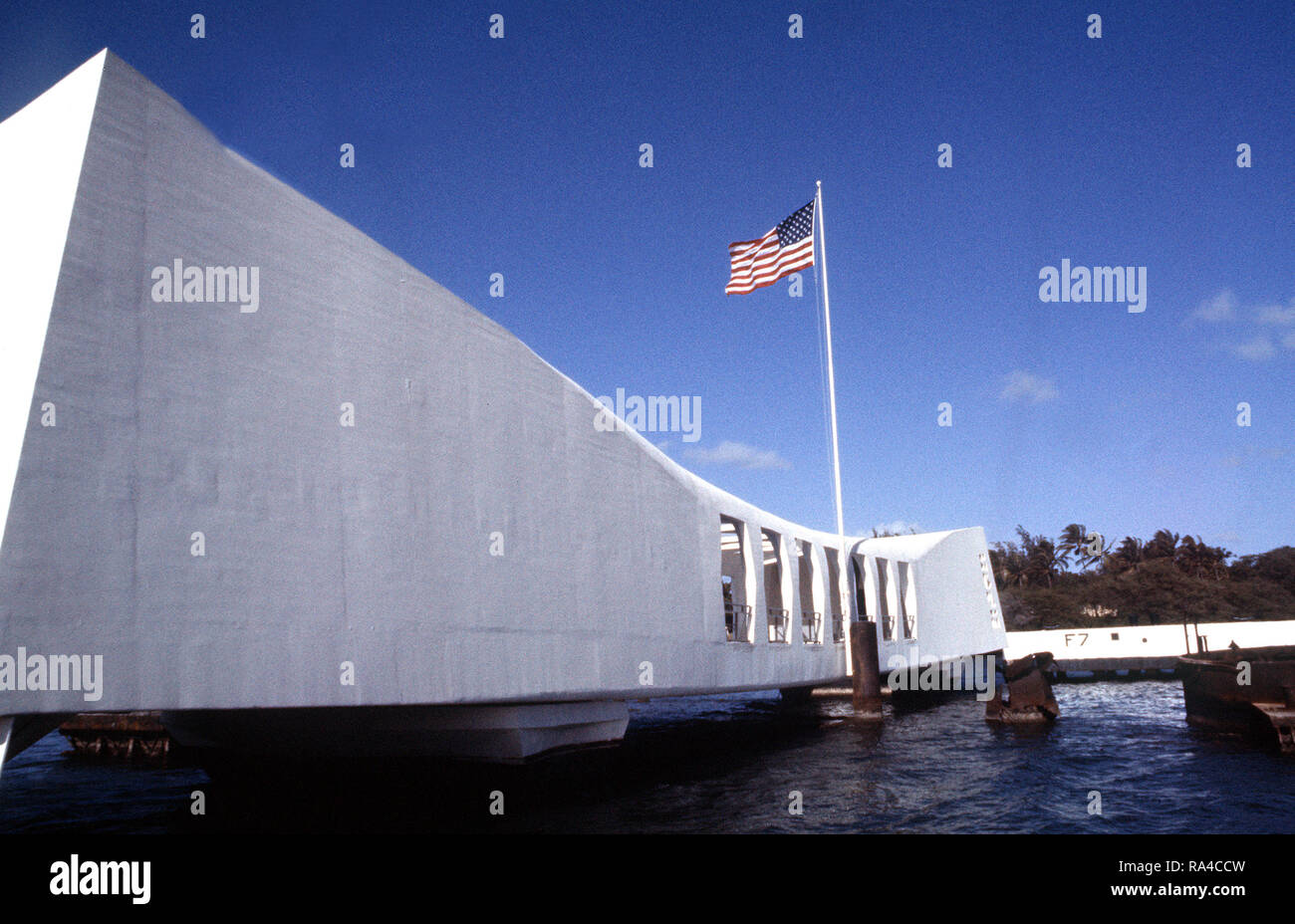1978 - A view of the USS ARIZONA Memorial Stock Photo - Alamy
