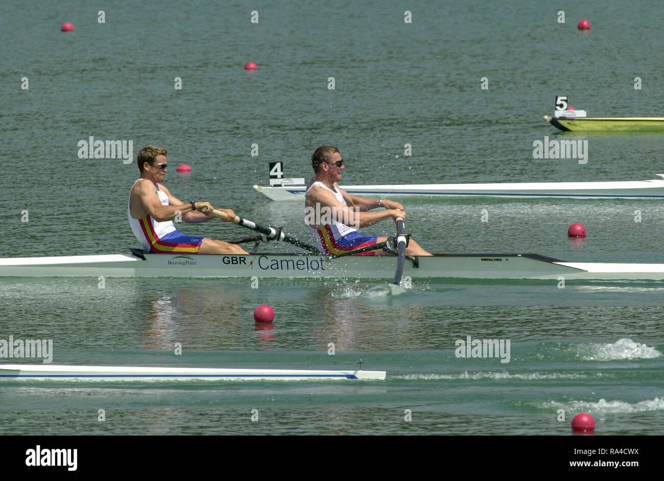 Gbr m2 b james cracknell and matthew pinsent hi-res stock photography ...