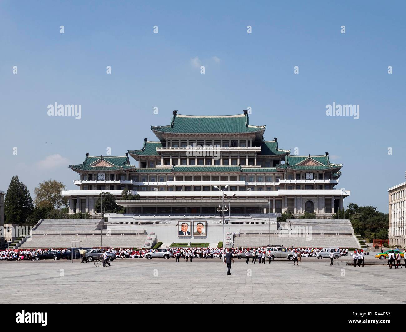 Pyongyang square hi-res stock photography and images - Alamy